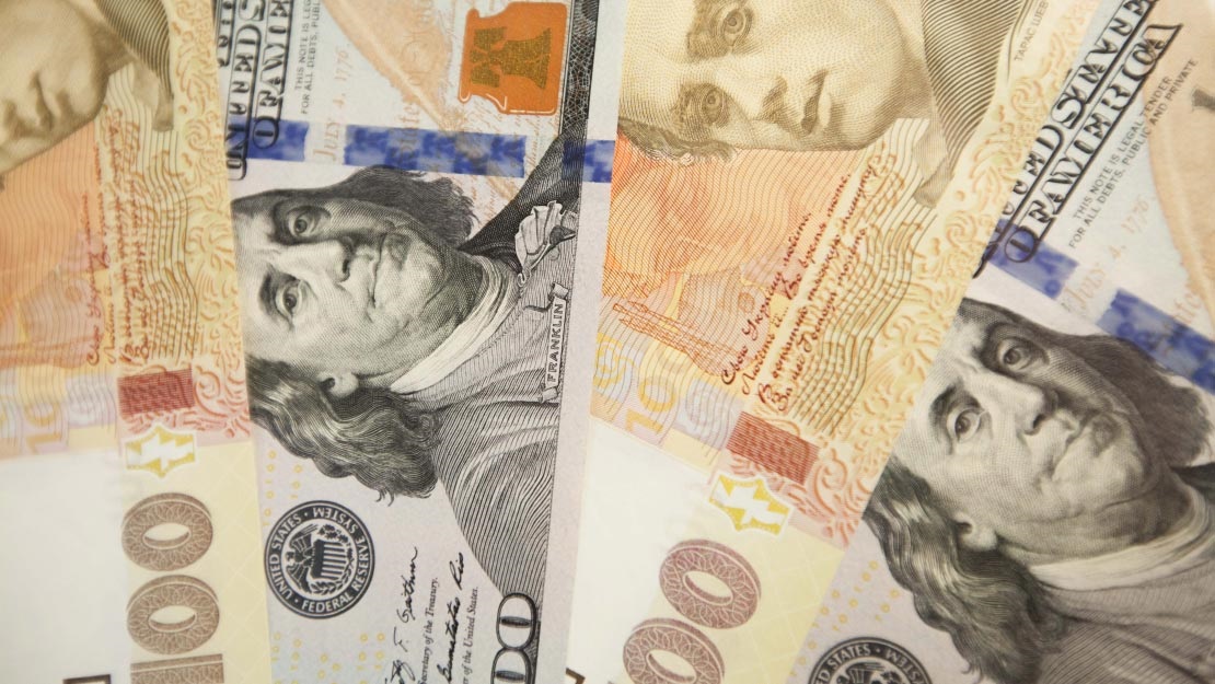 Українці скоротили гривневі вклади у банках на 16 млрд грн за місяць Валютні зростають Читайте